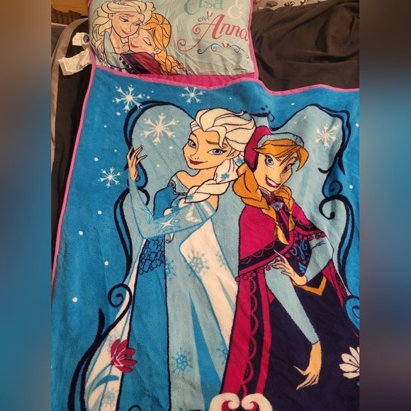 Disney | Other | Frozen Elsa Anna Portable Rolled Nap Mat Blanket ...